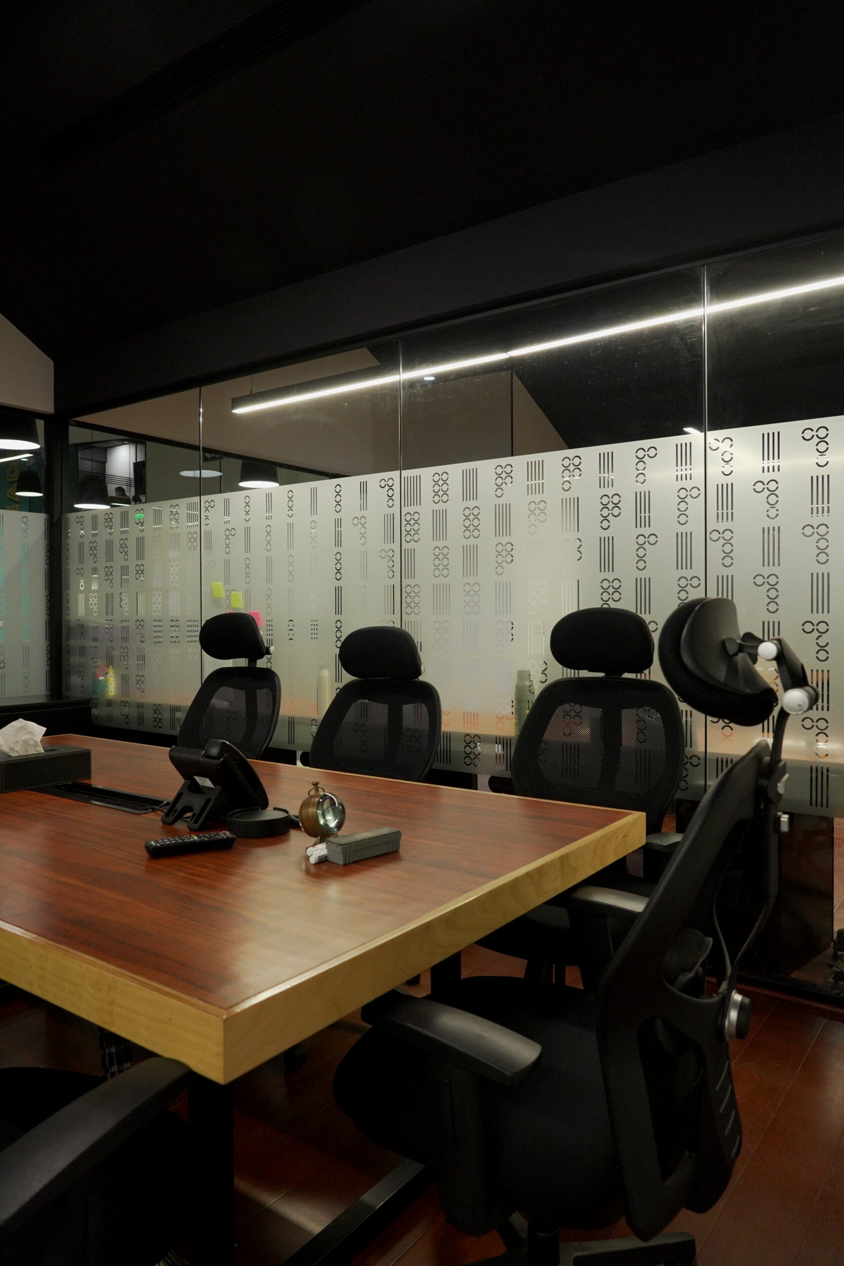 Exploring Flex Offices: Pros and Cons for Modern Businesses